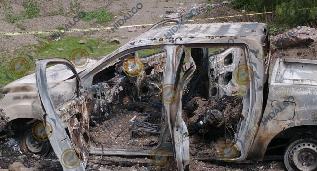 Localizan 3 cuerpos calcinados en el interior de una camioneta en Tepeji del Río - Mira Hidalgo